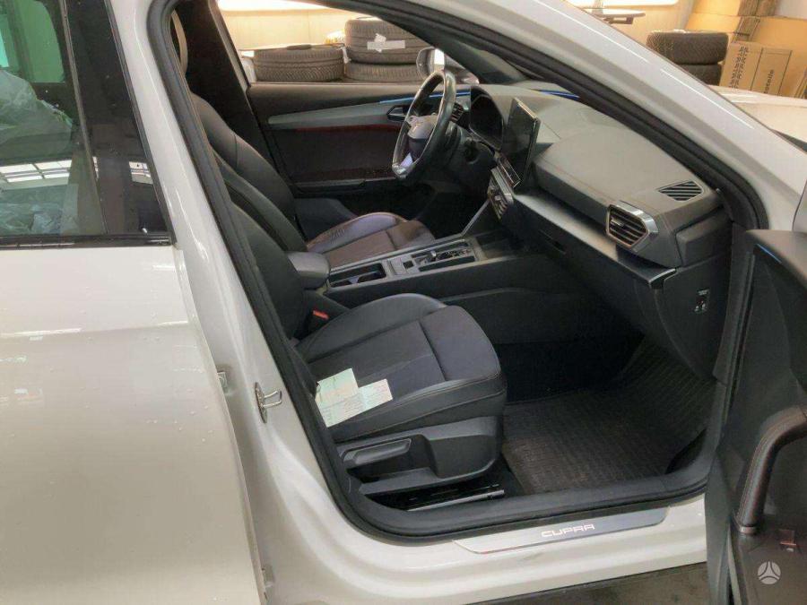 Balts Cupra Formentor 2021 Kauņa, ar dzinēja tilpumu 1.40 L un nobraukumu 141 tūkst. km par 20600 €, foto 8 vietnē AUTOMOTO.COM.LV