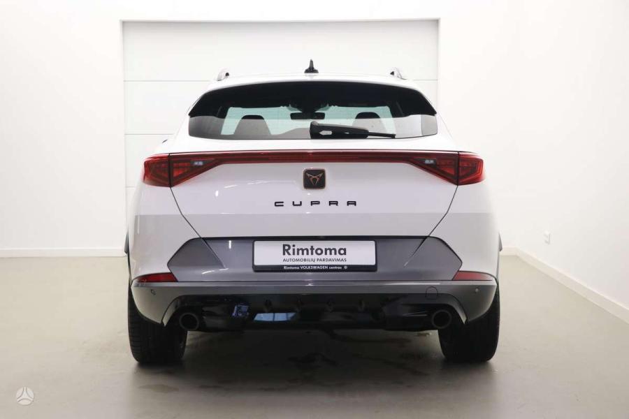 Balts Cupra Formentor 2021 Viļņa, ar dzinēja tilpumu 1.98 L un nobraukumu 155 tūkst. km par 20990 €, foto 8 vietnē AUTOMOTO.COM.LV