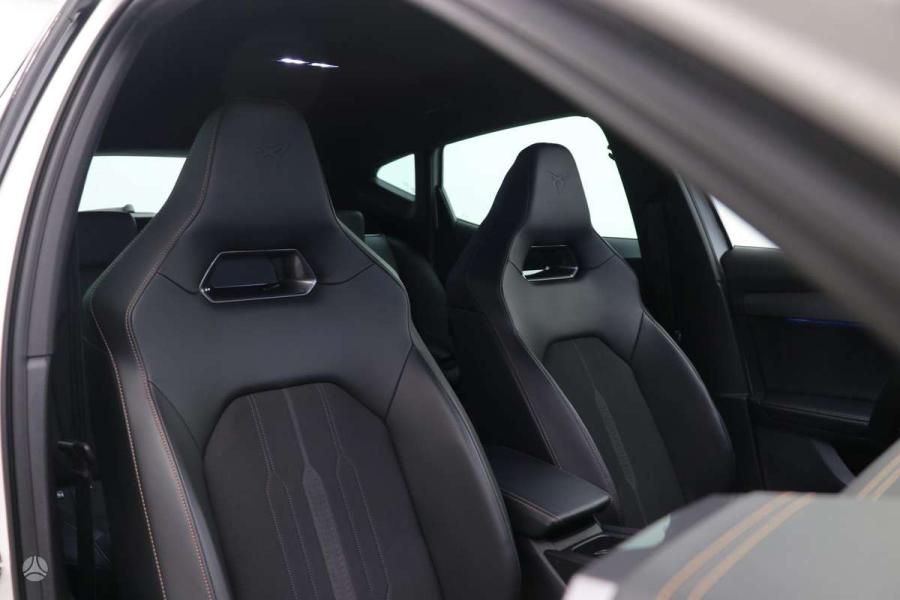 Balts Cupra Formentor 2021 Viļņa, ar dzinēja tilpumu 1.98 L un nobraukumu 155 tūkst. km par 20990 €, foto 12 vietnē AUTOMOTO.COM.LV