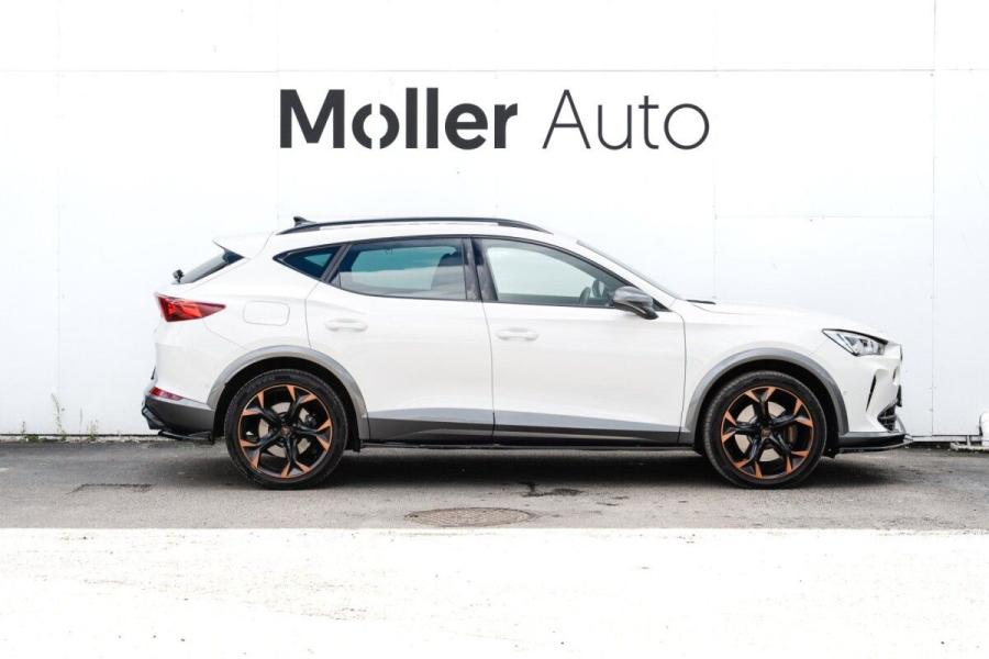 White Cupra Formentor 2021 in Riga, with an engine capacity of 2.00 L and mileage of 87 thousand km for 24500 €, photo 6 on AUTOMOTO.COM.LV