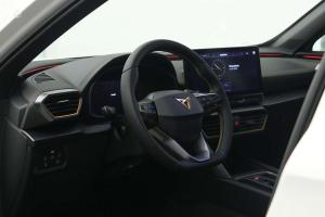 White Cupra Formentor 2021 in Vilnius, with an engine capacity of 1.98 L and mileage of 155 thousand km for 20590 €, photo 17 on AUTOMOTO.COM.LV