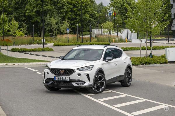 Белый Cupra Formentor 2021 в Вильнюс, объемом двигателя 1.40 л и пробегом 42 тыс. км за 25200 €, фото 4 на AUTOMOTO.COM.LV