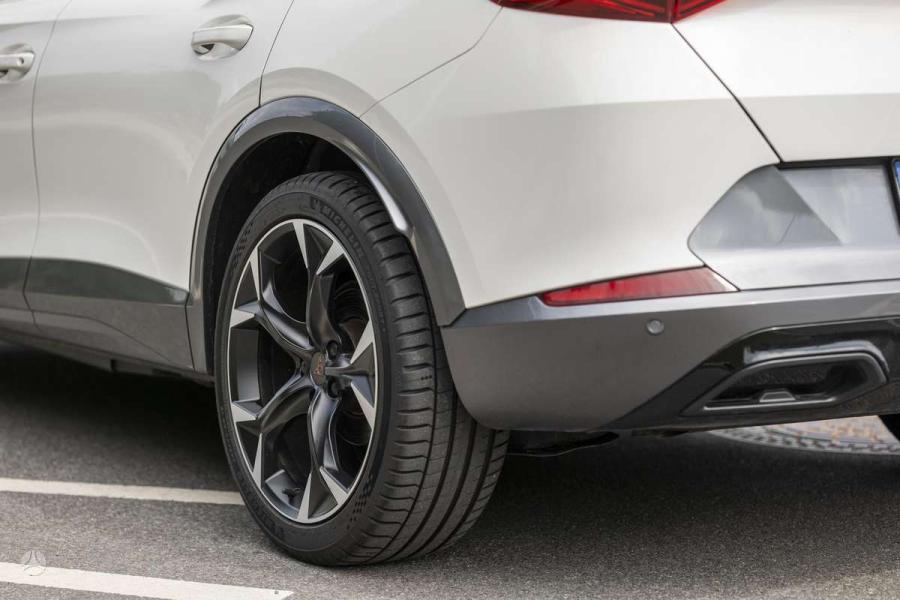 Balts Cupra Formentor 2021 Viļņa, ar dzinēja tilpumu 1.40 L un nobraukumu 42 tūkst. km par 25200 €, foto 13 vietnē AUTOMOTO.COM.LV
