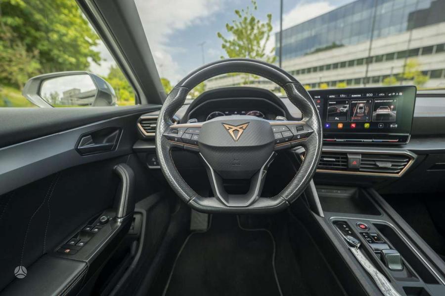 Balts Cupra Formentor 2021 Viļņa, ar dzinēja tilpumu 1.40 L un nobraukumu 42 tūkst. km par 25200 €, foto 19 vietnē AUTOMOTO.COM.LV