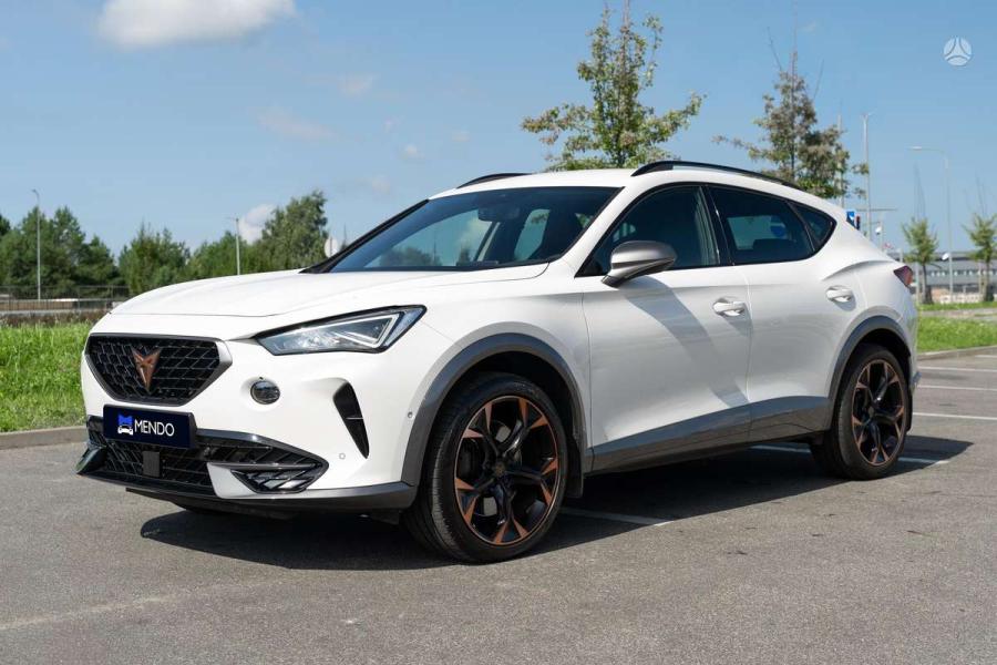Белый Cupra Formentor 2021 в Вильнюс, объемом двигателя 1.98 л и пробегом 103 тыс. км за 25000 €, фото 1 на AUTOMOTO.COM.LV