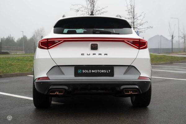 Белый Cupra Formentor 2022 в Вильнюс, объемом двигателя 1.40 л и пробегом 25 тыс. км за 23950 €, фото 5 на AUTOMOTO.COM.LV