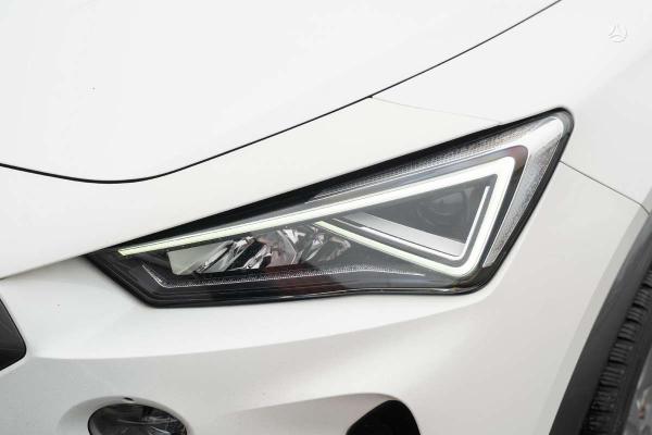 Белый Cupra Formentor 2022 в Вильнюс, объемом двигателя 1.40 л и пробегом 25 тыс. км за 23950 €, фото 10 на AUTOMOTO.COM.LV