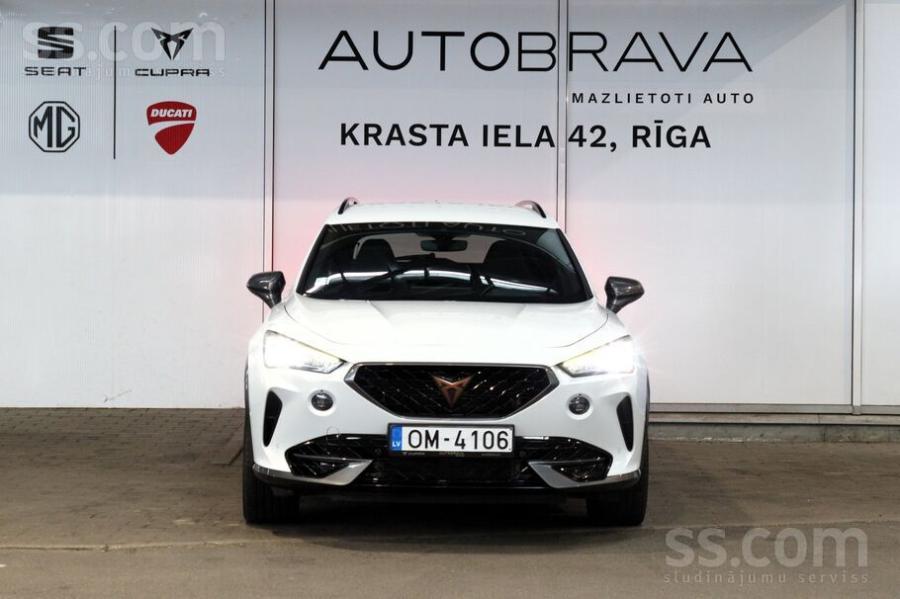Balts Cupra Formentor 2022 Rīga, ar dzinēja tilpumu 2.00 L un nobraukumu 85 tūkst. km par 27490 €, foto 3 vietnē AUTOMOTO.COM.LV