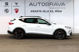 Balts Cupra Formentor 2022 Rīga, ar dzinēja tilpumu 2.00 L un nobraukumu 85 tūkst. km par 27490 €, foto 6 vietnē AUTOMOTO.COM.LV