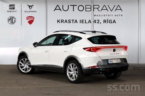 Белый Cupra Formentor 2022 в Рига, объемом двигателя 2.00 л и пробегом 78 тыс. км за 25990 €, фото 6 на AUTOMOTO.COM.LV