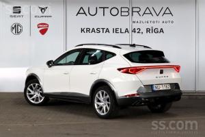 Balts Cupra Formentor 2022 Rīga, ar dzinēja tilpumu 2.00 L un nobraukumu 78 tūkst. km par 25990 €, foto 7 vietnē AUTOMOTO.COM.LV