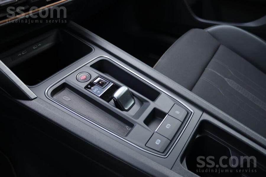 Balts Cupra Formentor 2022 Rīga, ar dzinēja tilpumu 2.00 L un nobraukumu 78 tūkst. km par 25990 €, foto 24 vietnē AUTOMOTO.COM.LV