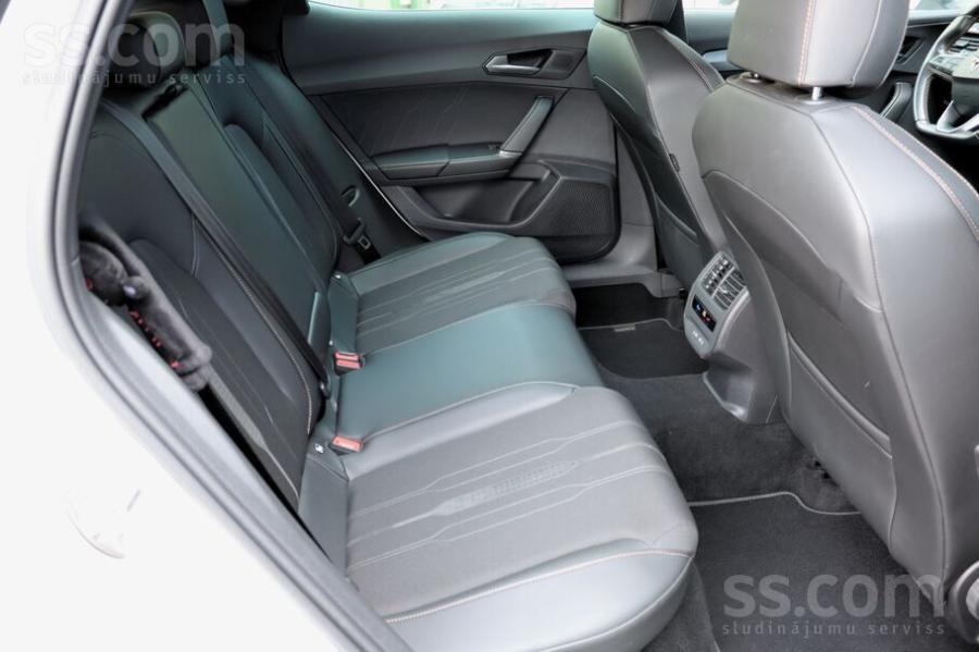 Balts Cupra Formentor 2022 Rīga, ar dzinēja tilpumu 2.00 L un nobraukumu 78 tūkst. km par 25990 €, foto 30 vietnē AUTOMOTO.COM.LV