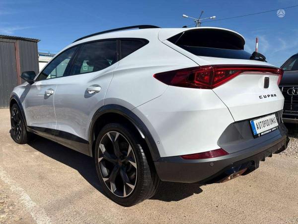 Balts Cupra Formentor 2022 Viļņa, ar dzinēja tilpumu 1.40 L un nobraukumu 69 tūkst. km par 23990 €, foto 3 vietnē AUTOMOTO.COM.LV