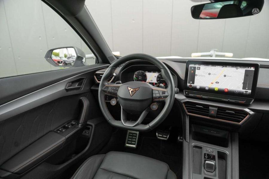 White Cupra Formentor 2022 in Vilnius, with an engine capacity of 1.40 L and mileage of 73 thousand km for 26500 €, photo 18 on AUTOMOTO.COM.LV