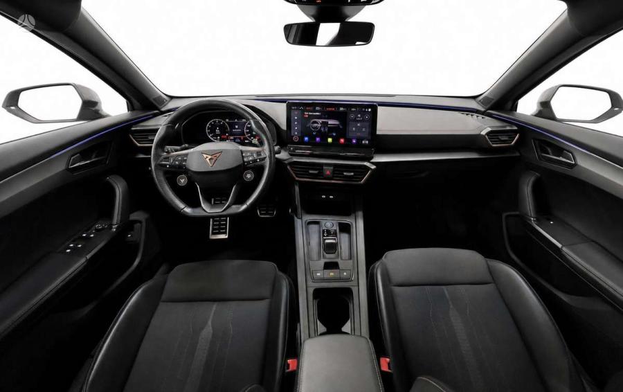 White Cupra Formentor 2022 in Kaunas, with an engine capacity of 1.98 L and mileage of 57 thousand km for 27500 €, photo 6 on AUTOMOTO.COM.LV