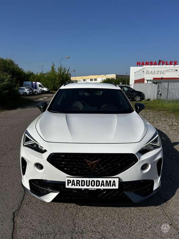 Белый Cupra Formentor 2022 в Паневежис, объемом двигателя 1.97 л и пробегом 71 тыс. км за 21400 €, фото 3 на AUTOMOTO.COM.LV