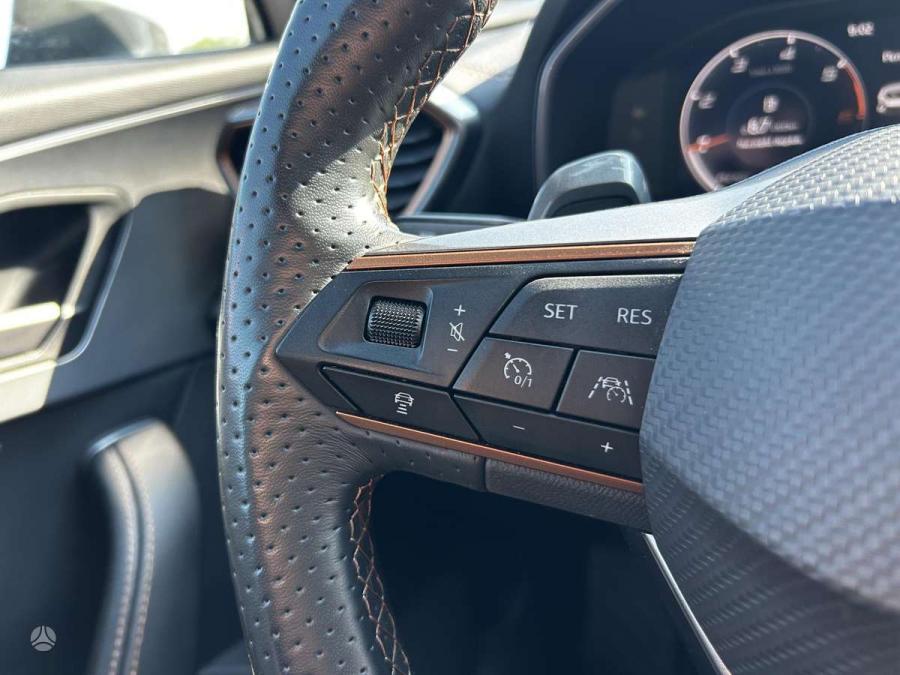 Balts Cupra Formentor 2022 Panevēža, ar dzinēja tilpumu 1.97 L un nobraukumu 71 tūkst. km par 21400 €, foto 18 vietnē AUTOMOTO.COM.LV