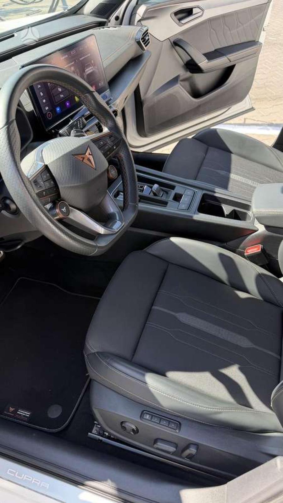 Balts Cupra Formentor 2022 Viļņa, ar dzinēja tilpumu 1.40 L un nobraukumu 95 tūkst. km par 25400 €, foto 7 vietnē AUTOMOTO.COM.LV