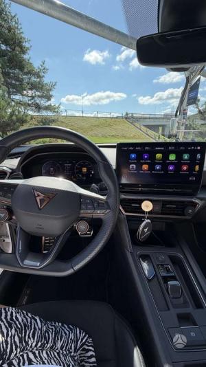 Balts Cupra Formentor 2022 Viļņa, ar dzinēja tilpumu 1.40 L un nobraukumu 95 tūkst. km par 25400 €, foto 11 vietnē AUTOMOTO.COM.LV