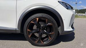 Balts Cupra Formentor 2022 Viļņa, ar dzinēja tilpumu 1.40 L un nobraukumu 95 tūkst. km par 25400 €, foto 13 vietnē AUTOMOTO.COM.LV