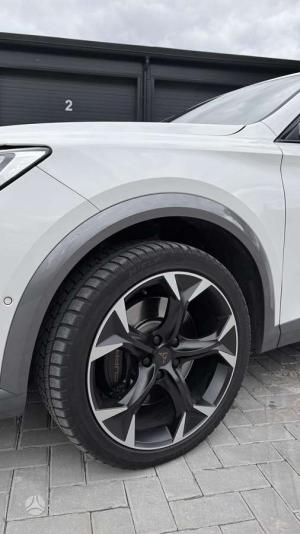 White Cupra Formentor 2022 in Kaunas, with an engine capacity of 1.98 L and mileage of 54 thousand km for 29800 €, photo 12 on AUTOMOTO.COM.LV