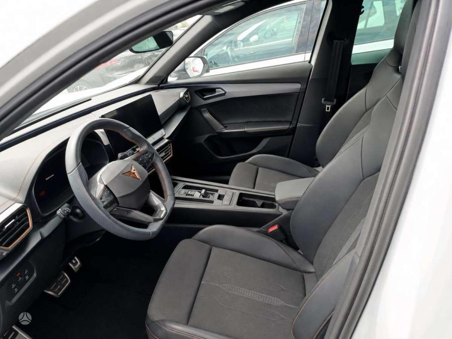 White Cupra Formentor 2022 in Vilnius, with an engine capacity of 1.40 L and mileage of 42 thousand km for 23900 €, photo 4 on AUTOMOTO.COM.LV