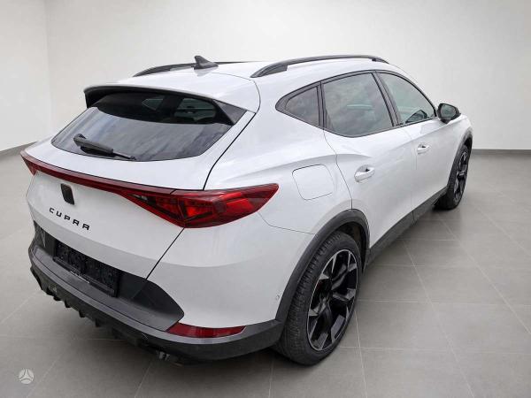 Balts Cupra Formentor 2022 Viļņa, ar dzinēja tilpumu 1.40 L un nobraukumu 42 tūkst. km par 23900 €, foto 3 vietnē AUTOMOTO.COM.LV