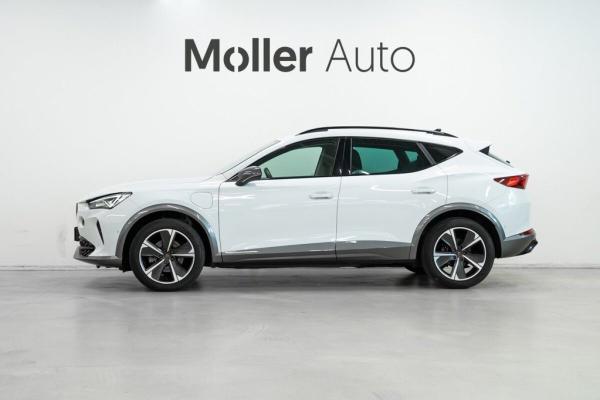 Balts Cupra Formentor 2022 Viļņa, ar dzinēja tilpumu 1.40 L un nobraukumu 38 tūkst. km par 23900 €, foto 3 vietnē AUTOMOTO.COM.LV