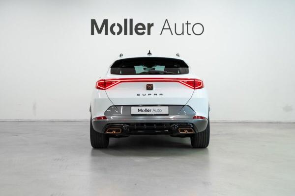Balts Cupra Formentor 2022 Viļņa, ar dzinēja tilpumu 1.40 L un nobraukumu 38 tūkst. km par 23900 €, foto 7 vietnē AUTOMOTO.COM.LV