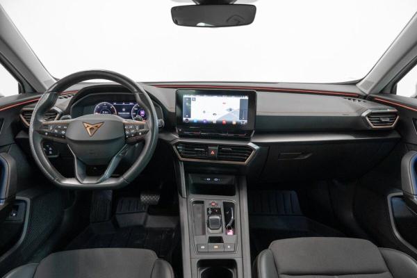 Balts Cupra Formentor 2022 Viļņa, ar dzinēja tilpumu 1.40 L un nobraukumu 38 tūkst. km par 23900 €, foto 9 vietnē AUTOMOTO.COM.LV