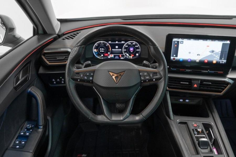 Balts Cupra Formentor 2022 Viļņa, ar dzinēja tilpumu 1.40 L un nobraukumu 38 tūkst. km par 23900 €, foto 10 vietnē AUTOMOTO.COM.LV