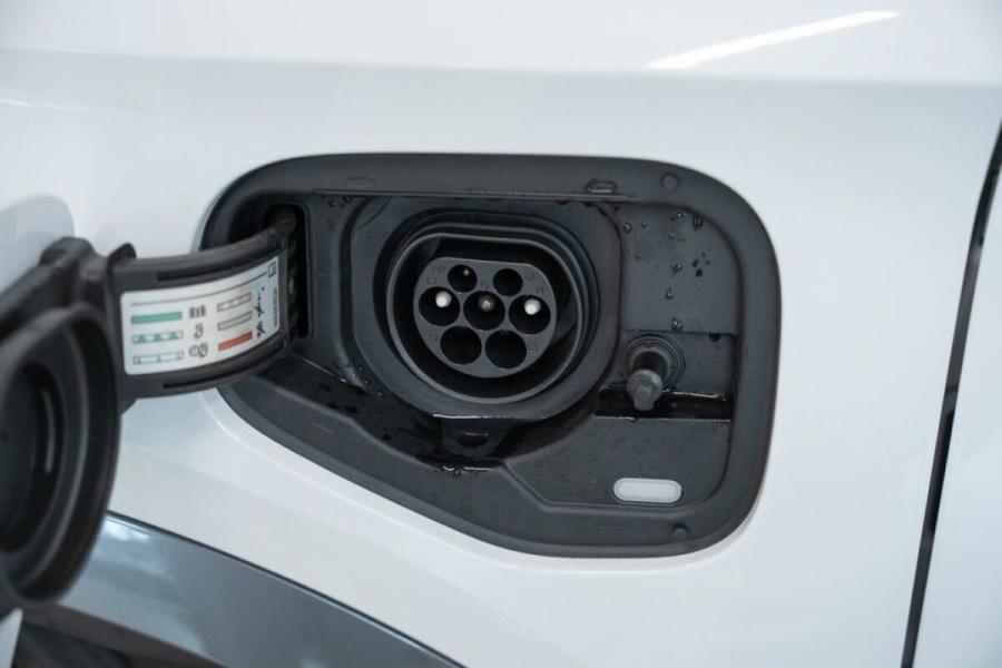 Balts Cupra Formentor 2022 Viļņa, ar dzinēja tilpumu 1.40 L un nobraukumu 38 tūkst. km par 23900 €, foto 23 vietnē AUTOMOTO.COM.LV