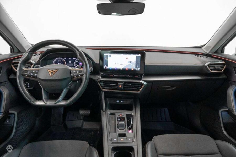 White Cupra Formentor 2022 in Vilnius, with an engine capacity of 1.40 L and mileage of 38 thousand km for 23900 €, photo 9 on AUTOMOTO.COM.LV