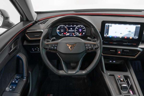 Cupra Formentor 2022 в Вильнюс на AUTOMOTO.COM.LV Белый Cupra Formentor 2022 в Вильнюс, объемом двигателя 1.40 л и пробегом 38 тыс. км за 23900 €, фото 10 на AUTOMOTO.COM.LV
