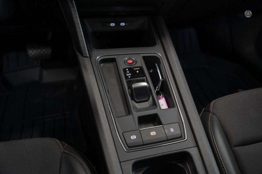 White Cupra Formentor 2022 in Vilnius, with an engine capacity of 1.40 L and mileage of 38 thousand km for 23900 €, photo 20 on AUTOMOTO.COM.LV