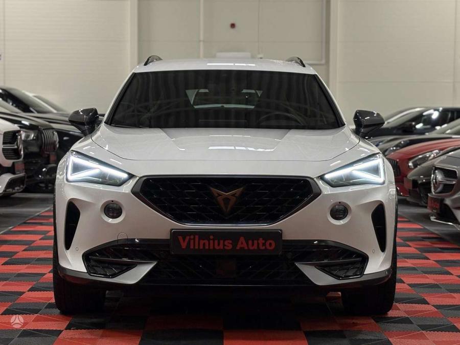 Balts Cupra Formentor 2022 Viļņa, ar dzinēja tilpumu 1.40 L un nobraukumu 96 tūkst. km par 25900 €, foto 3 vietnē AUTOMOTO.COM.LV