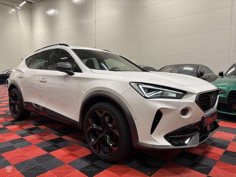 Balts Cupra Formentor 2022 Viļņa, ar dzinēja tilpumu 1.40 L un nobraukumu 96 tūkst. km par 25900 €, foto 4 vietnē AUTOMOTO.COM.LV
