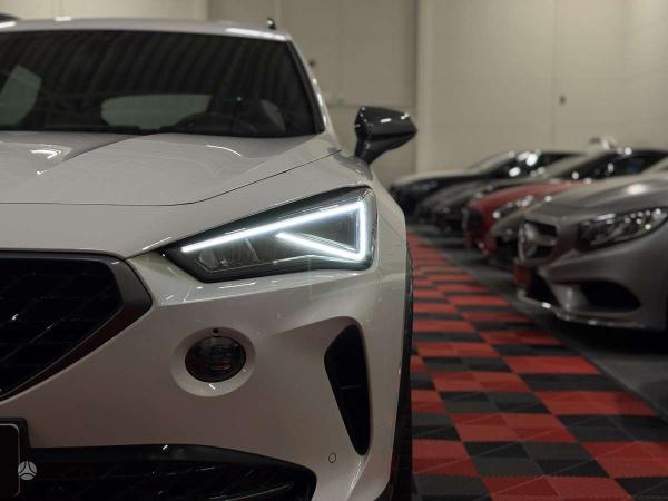 White Cupra Formentor 2022 in Vilnius, with an engine capacity of 1.40 L and mileage of 96 thousand km for 25900 €, photo 8 on AUTOMOTO.COM.LV