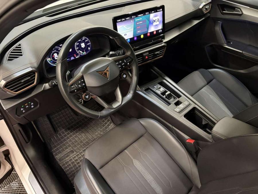 Balts Cupra Formentor 2022 Viļņa, ar dzinēja tilpumu 1.40 L un nobraukumu 96 tūkst. km par 25900 €, foto 12 vietnē AUTOMOTO.COM.LV