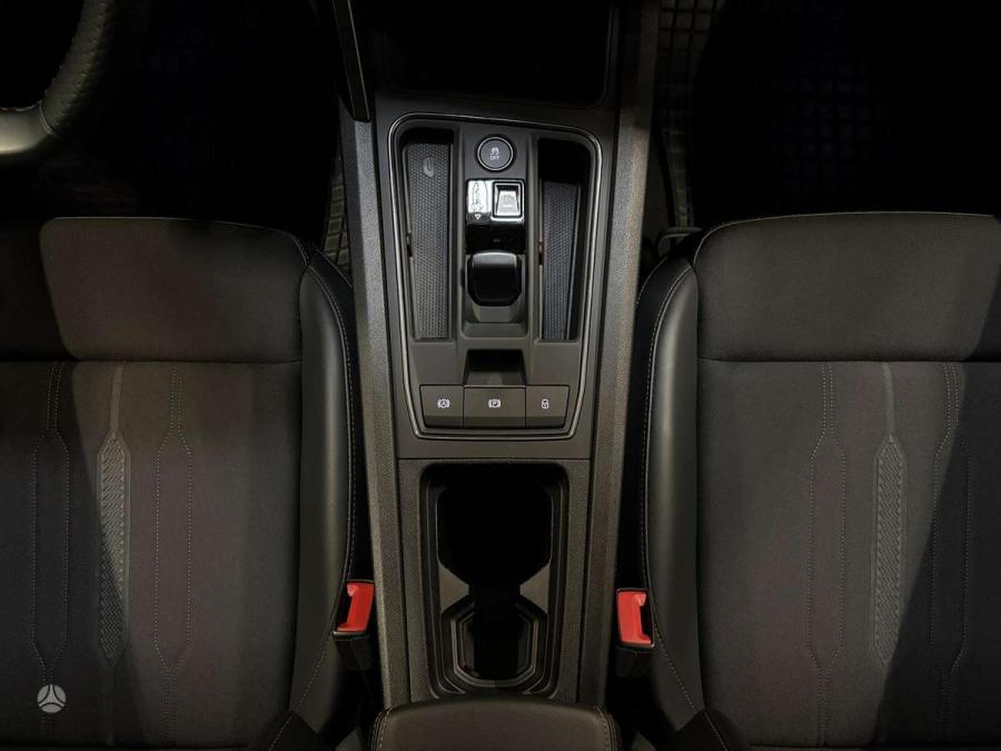 Balts Cupra Formentor 2022 Viļņa, ar dzinēja tilpumu 1.40 L un nobraukumu 96 tūkst. km par 25900 €, foto 23 vietnē AUTOMOTO.COM.LV