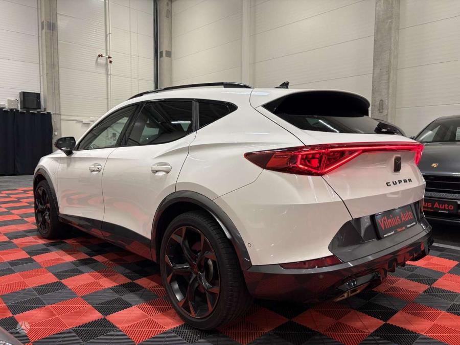 Balts Cupra Formentor 2022 Viļņa, ar dzinēja tilpumu 1.40 L un nobraukumu 96 tūkst. km par 24990 €, foto 7 vietnē AUTOMOTO.COM.LV