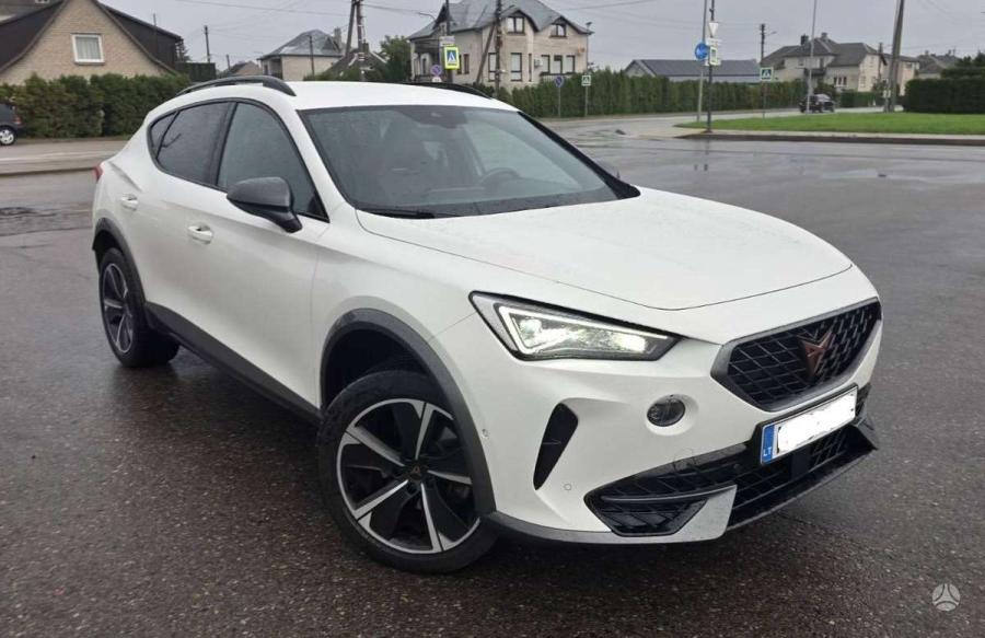 Белый Cupra Formentor 2022 в Каунас, объемом двигателя 1.98 л и пробегом 118 тыс. км за 21000 €, фото 1 на AUTOMOTO.COM.LV