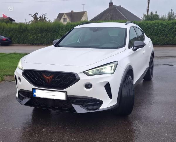 Белый Cupra Formentor 2022 в Каунас, объемом двигателя 1.98 л и пробегом 118 тыс. км за 21000 €, фото 6 на AUTOMOTO.COM.LV