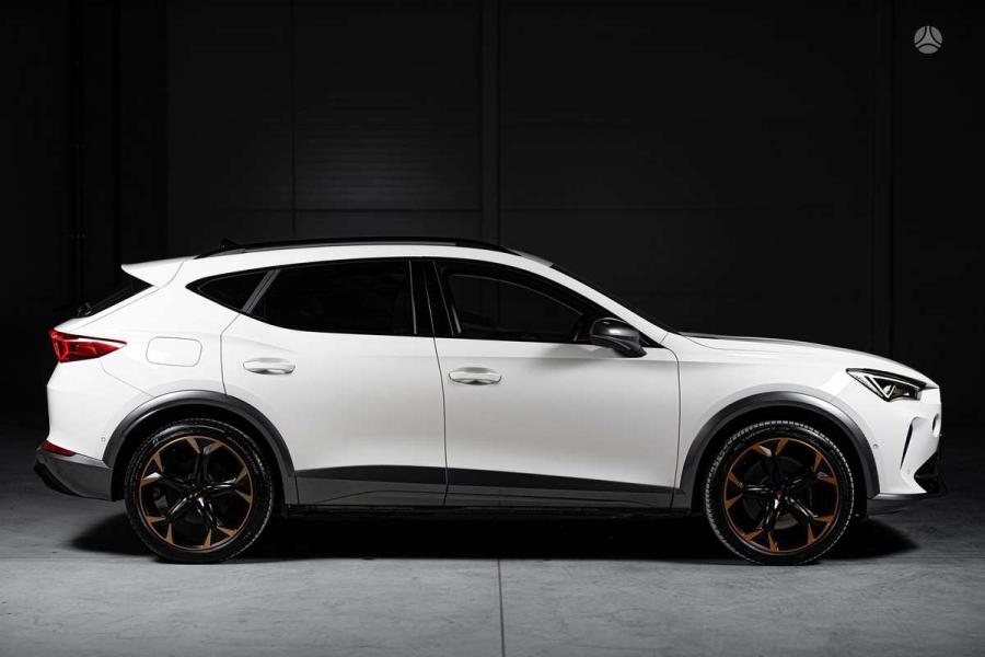 Белый Cupra Formentor 2022 в Вильнюс, объемом двигателя 1.40 л и пробегом 35 тыс. км за 26500 €, фото 5 на AUTOMOTO.COM.LV