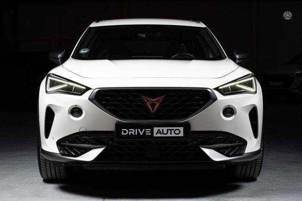 Cupra Formentor 2022 Viļņa vietnē Balts Cupra Formentor 2022 Viļņa, ar dzinēja tilpumu 1.40 L un nobraukumu 35 tūkst. km par 26500 €, foto 6 vietnē AUTOMOTO.COM.LV