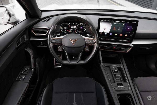 Cupra Formentor 2022 Viļņa vietnē Balts Cupra Formentor 2022 Viļņa, ar dzinēja tilpumu 1.40 L un nobraukumu 35 tūkst. km par 26500 €, foto 9 vietnē AUTOMOTO.COM.LV