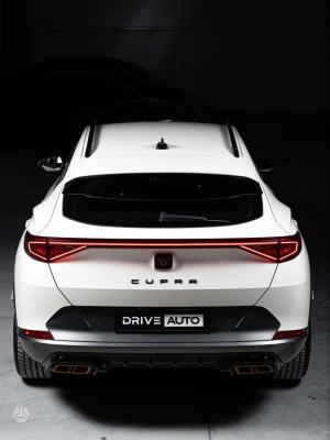Белый Cupra Formentor 2022 в Вильнюс, объемом двигателя 1.40 л и пробегом 35 тыс. км за 26500 €, фото 15 на AUTOMOTO.COM.LV