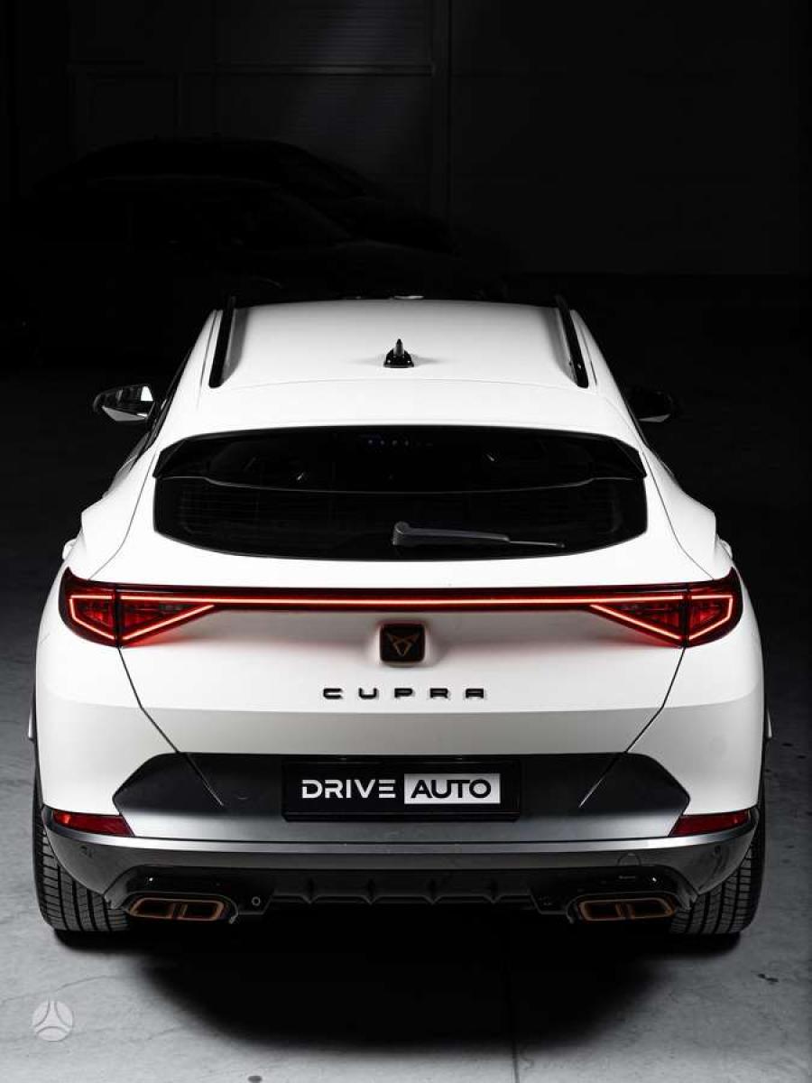 Белый Cupra Formentor 2022 в Вильнюс, объемом двигателя 1.40 л и пробегом 35 тыс. км за 26500 €, фото 15 на AUTOMOTO.COM.LV