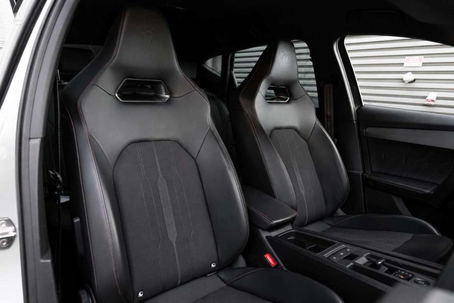 Белый Cupra Formentor 2022 в Вильнюс, объемом двигателя 1.40 л и пробегом 35 тыс. км за 26500 €, фото 22 на AUTOMOTO.COM.LV
